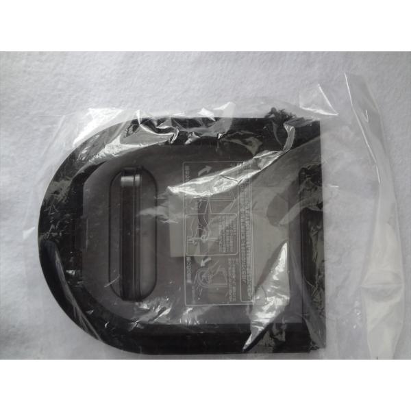 新品 リクシル(TOEX) LCE11020A ポスト 裏フタ（アメリカン・ＬＳ−２型）GRY 門まわり部品です。現在メーカー在庫なし生産中で6月初旬-中旬ごろ入荷予定となります。設定納期より遅れる予定ですのでご了承の上ご注文ください。
