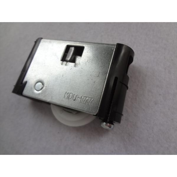 リクシル(トステム) MDU177B(MDQ739の代替品)を2個セット  戸車 室内引戸部品  です。写真は1個ですが、2個のセットとなります。MDU-177の刻印があります(入荷時期により予告なく変わる場合あり)。複数個で入荷する場合1...