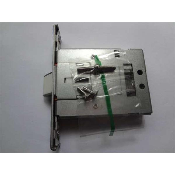 リクシル(トステム) QDK752B(QDK752の代替品) 自立ラッチ 箱錠 部品です。品番でのご提供となりますので必ず仕様をメーカーに確認の上ご検討ください。写真撮影等のためパッケージは開封します。