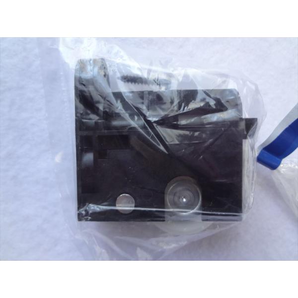 新品 永大産業 品番:TDB-S10B 2次元調整戸車 引戸用 部品 1個です。補修部品のためパッケージはなく、品番の記載もありません。