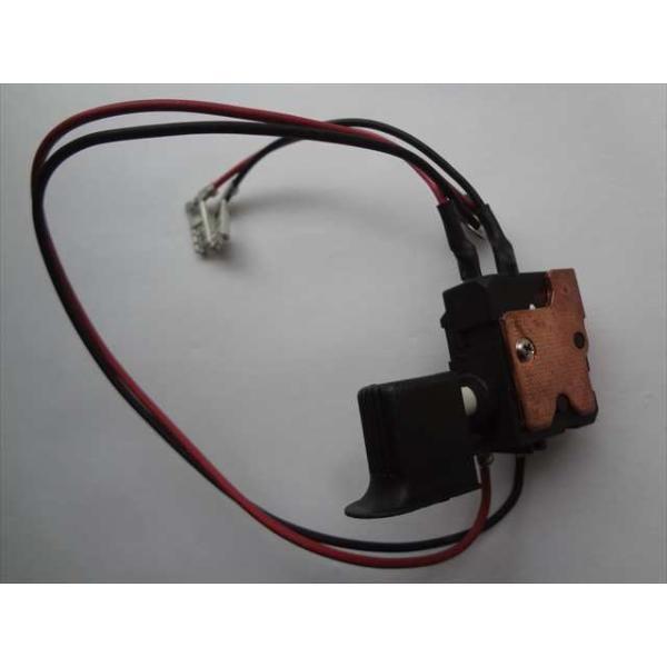 新品 マキタ ブロア UB142D UB143D UB182D用 スイッチ 部品 品番：TP00000208 です。写真撮影等のためパッケージを開封しています。製造年で対応可否があり、2013年より前のものは対応していません。品番より必ずメ...