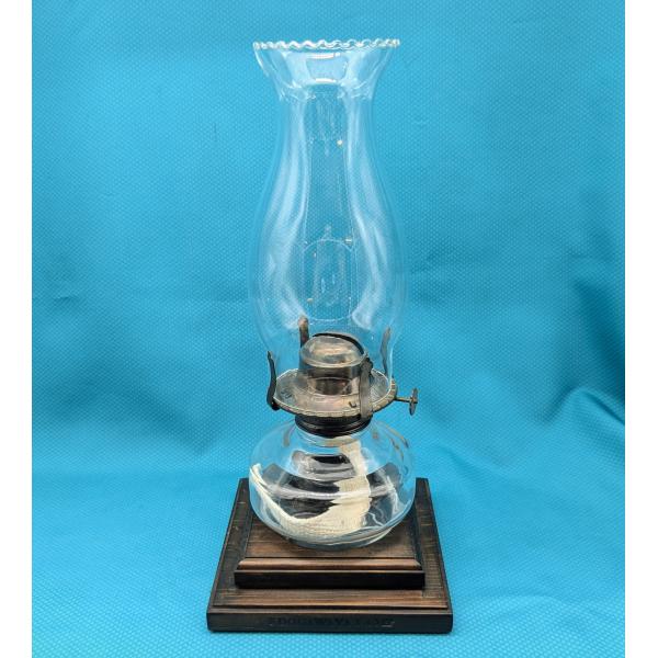 ■商品説明　人気商品のクリアースタンドランプで7分芯タイプ、国産手作りロイドスターセット。　ロイドスター高さ 約36mm 14cm角、油壺を安定して置ける品です。　国産手作の為、数量限定です。弊社の名入りです。オリジナル品。 ■芯サイズ：7...