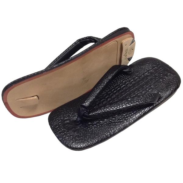 「商品情報」人気の高級牛革底雪駄。 ワニの型押し柄で、脱いでもかっこいい一足です。サイズ：L 長さ25cm×幅9.5cm×厚さ（前1cm、後2cm） サイズ：LL 長さ27cm×幅10.5cm×厚さ（前1cm、後2cm）  お勧めサイズ　【...