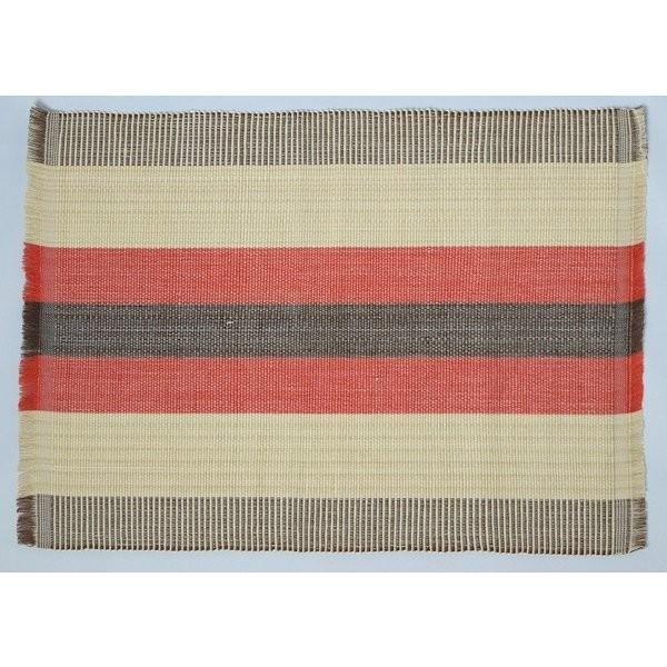 フィリピンの女性たちがで昔ながらの織り機で丁寧に編み上げています。ハンドメイドだからこその味わいがあります。フィリピン北部のイロコスという地方の伝統の技法と柄です。Cristy's Leanweaving工房製