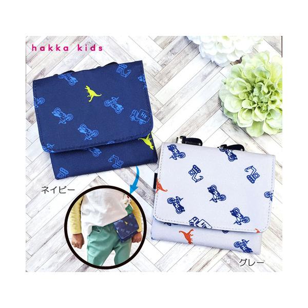 ツーリングダイナソー柄がおしゃれなポケットポーチです。2つのクリップでどんなお洋服にも簡単に付けられます。ティッシュやハンカチ、絆創膏などちょっとした小物を入れるのに便利なアイテムです。これから入園・入学されるお子様へのプレゼントにもおすす...