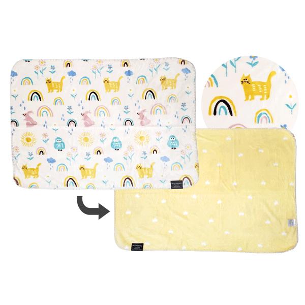 リバーシブルブランケットです。寒い日のお出掛けはもちろん、寝室、リビングでも大活躍です。ベビーカーやチャイルドシートの掛けものとしてもおすすめです！秋冬の出産祝いやベビーギフトはもちろん、誕生日プレゼントにも◎■サイズ■73×100cm■素...