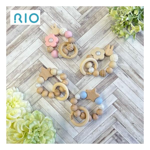 やさしい木のぬくもりを感じられる歯固めTOYです。赤ちゃんがにぎる・つかむ・噛むことで手先や知能の発達を促すおもちゃです。素材はもちろん、国内で1つ1つ丁寧に作られています。安心安全の日本製だから出産祝いにも◎■素材■木材：無塗装オーガニッ...