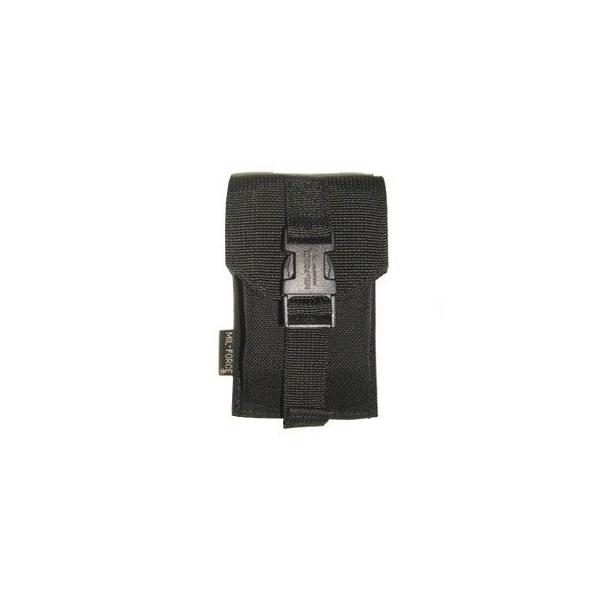 ミリタリーコンパスやシガレットに最適なサイズのスモールポーチ。背面はモレーシステム対応のベルトループになっています。