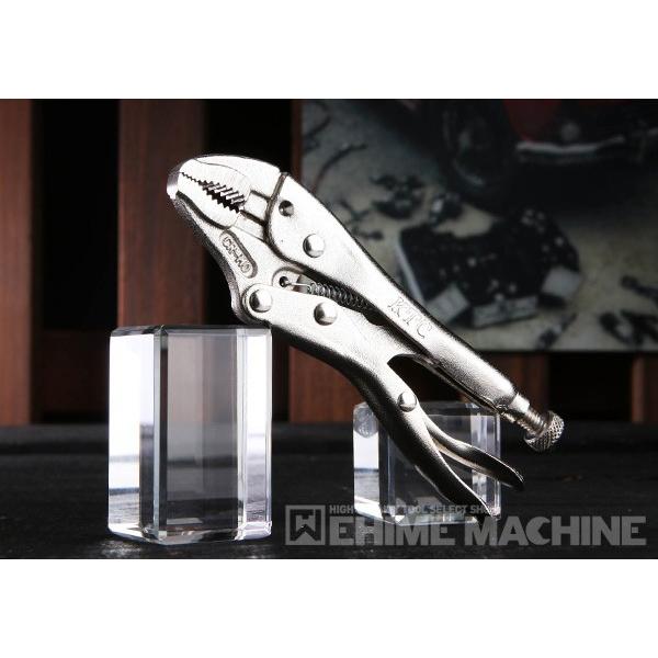 ネコポス発送の場合※お届け日時指定はご利用頂けません※代金引換でのご利用は頂けません※ただし通常品(ネコポス対象外の商品)と買い合わせた場合は、上記の限りではございませんKTCの刻印入り「バイスプライヤー」が遂に登場！今まで、KTCのバイス...