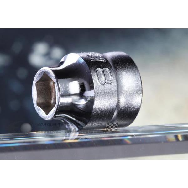 ●狭い箇所へのアクセスを可能とするコンパクト（ショート、薄肉）設計です。●各部の精度を追求することにより優れた使用感を実現しています。●新形状ボールディンプルの採用によりガタツキの少ない接合を実現しています。(特許申請中)●差込角(mm)：...