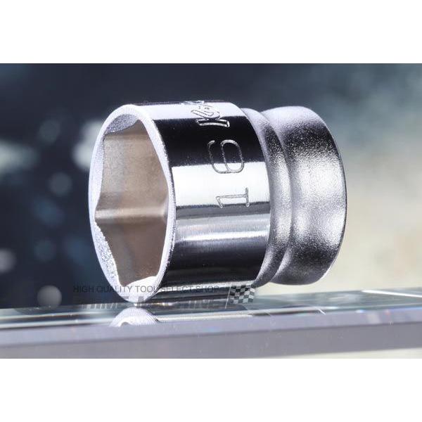 ●狭い箇所へのアクセスを可能とするコンパクト（ショート、薄肉）設計です。●各部の精度を追求することにより優れた使用感を実現しています。●新形状ボールディンプルの採用によりガタツキの少ない接合を実現しています。(特許申請中)●差込角(mm)：...