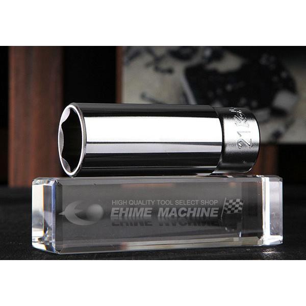 コーケンの12.7sq.ディープソケット単品です。6角タイプです。［フラットドライブ］接触部の角を傷めない面接触形状は、ボルト/ナットに接する開口部と、ハンドル類との接合部となる四角の差込角の両方に採用。ボルト/ナットの角を傷めないのはもち...