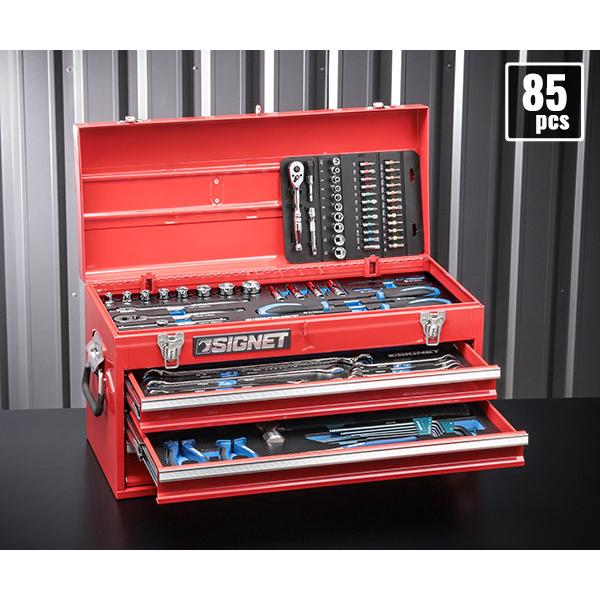 SIGNET 800S-8525RED は、差込角9.5mm（3/8）を中心にした85点入りの限定ツールセットです。1/4SQの37点コンパクトセット「ロールチョイス22041」を内蔵し、内装作業や自転車メンテナンスまで幅広く対応。高品質ツ...