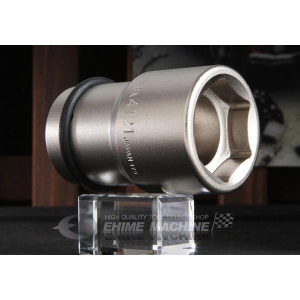 大型バス・トラック用ホイールナット着脱専用です。アウターナット・インナーナットの着脱作業が1個のソケットでできる省力工具です。【仕様】差込角(mm)：25.4全長(mm)：90適合ピン：PIN5544S適合Oリング：RINGW30S対辺寸法...