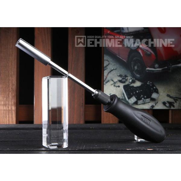 カーナビ、カーオーディオ脱着工具として最適な、伸縮式ドライバー！軸長が100mm、160mmに伸縮するので、1本で2役のナットドライバーになります！マグネットによりボルトをしっかりキャッチ！自動車内装脱着時など、ボルトが脱落しては困る箇所で...