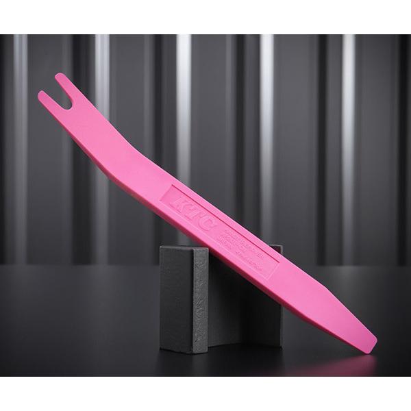 自動車板金作業に、オーディオ取り付け、カーナビ取り付け等に、自動車内張り外し用ハンディーリムーバー。程よく硬い材質で、キズをつけ難い、KTCの人気商品です。先端形状を薄く設計したため、小さな隙間にも挿入可能です。■型式：AP201-CN■メ...