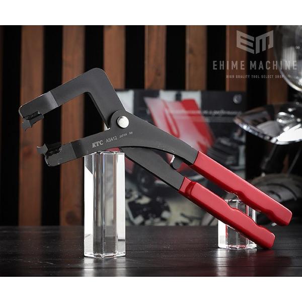 独自の先端形状で1アクションでブーツの圧入部分を浮かすことが出来る「ボールジョイントブーツプライヤ」KTCから登場しました！別売り「ATS4110 ボールジョイントブーツインサーターセット」と合わせてご使用頂くと効果抜群です！■型式：AS4...