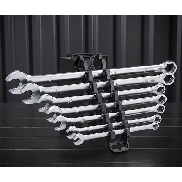 角が丸く磨り減ったボルトやナットに。面をつかむから、ガッチリと噛み込んで簡単に緩めることが出来る、特殊形状のコンビネーションレンチです。もちろん、正常なボルト・ナットにもご使用頂けます。■セット内容：BEXC-08,10,12,13,14,...