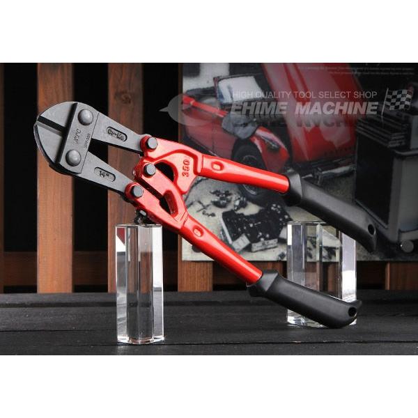 KTCのボルトクリッパー。クロムバナジウムを含んだ最適の材料を鍛造し、熱処理により全体が粘り強く、刃部は高周波で2次焼入れを施しています。 ■型式：BP7■メーカー：KTC ■サイズ一覧：BP7-350