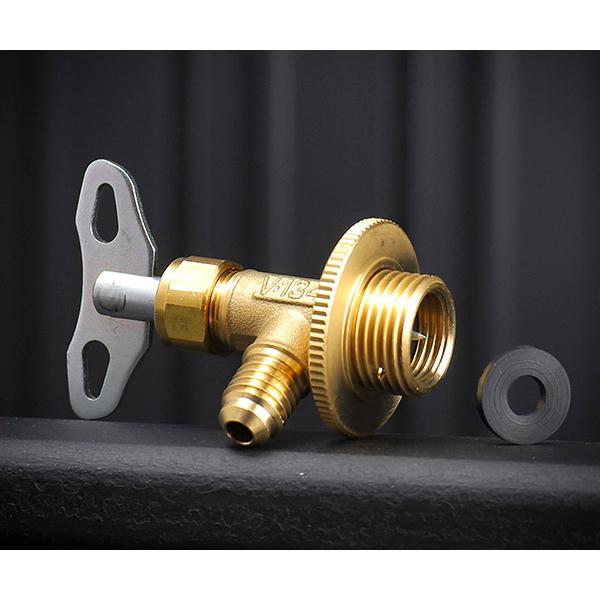 ねじ切りスピード３倍！ ３パッキング方式でガス漏れ、エアー漏れのない構造！スピーディーに安全に作業を行うことができます。■型式：CP-V134■メーカー：DENGEN（デンゲン株式会社）■仕様：ネジ部M10×1.5 ■付属品：パッキン（予備...