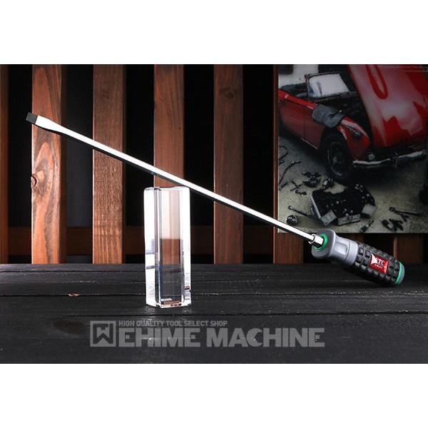 六角ボルスター付きの貫通タイプパワーグリップドライバー！！太めのグリップで、しっかりしたトルクを加えることができます。先端マグネット付きで、はずしたビスをしっかりキャッチします。ロングタイプなので、奥まった箇所の修理作業などに最適です。■型...