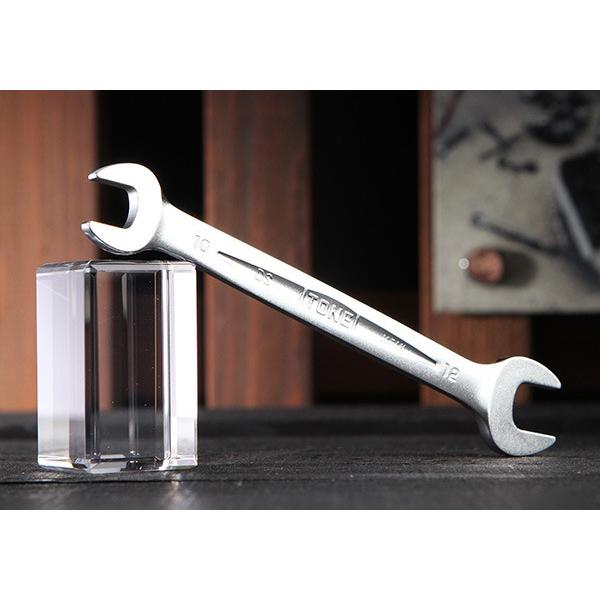 ネコポス発送の場合※お届け日時指定はご利用頂けません※代金引換でのご利用は頂けません※ただし通常品(ネコポス対象外の商品)と買い合わせた場合は、上記の限りではございません美しい梨地仕上げで手に馴染む柔らかい曲線デザインです。丸形とやり形の特...