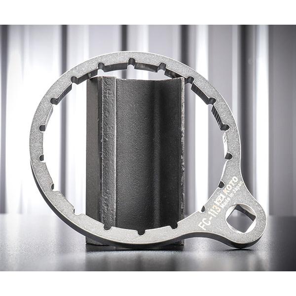 「固く締まった樹脂製燃料ケースを、無理なく確実に回したい」そんな現場のために作られた、日野中型用の専用燃料ケースレンチです。【特長】専用設計で日野・レンジャー（2017年~）の燃料ケース脱着に対応固く締まった樹脂製燃料ケースを安心して回しや...