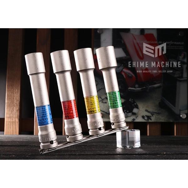 インパクト用ソケットをホルダに組み込んだ使いやすいセットです。ソケットの取り外しが容易なアルミタイプのソケットホルダーで作業効率がアップします。【仕様】差込角(mm)：12.7セット内容(点)：4セット内容(mm)：17、19、21、22ソ...