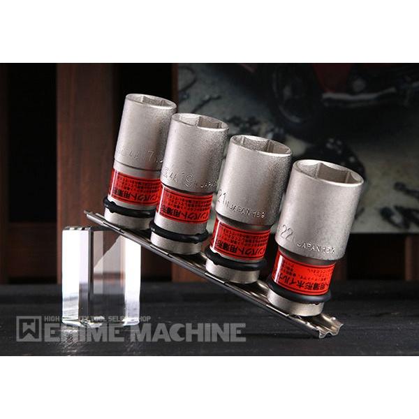 インパクト用ソケットをホルダに組み込んだ使いやすいセットです。ソケットの取り外しが容易なアルミタイプのソケットホルダーで作業効率がアップします。【仕様】差込角(mm)：12.7セット内容(点)：4セット内容(mm)：17、19、21、22ソ...