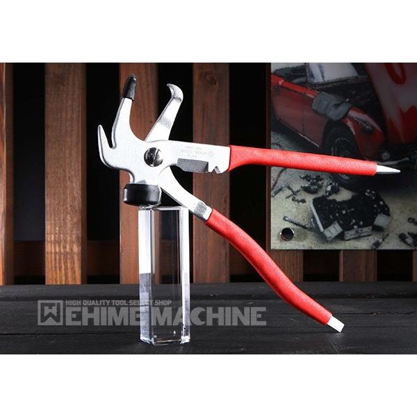 信頼のメーカー「日平機器」のバランスウェイト用プライヤーです。バランシングウェイトの脱着に使用する、専用工具です。ウェイト、リムを傷めず、容易に脱着できます。はがす、カット、打ち込むが、これ1本でできます。ホイールの傷付を軽減する樹脂プロテ...