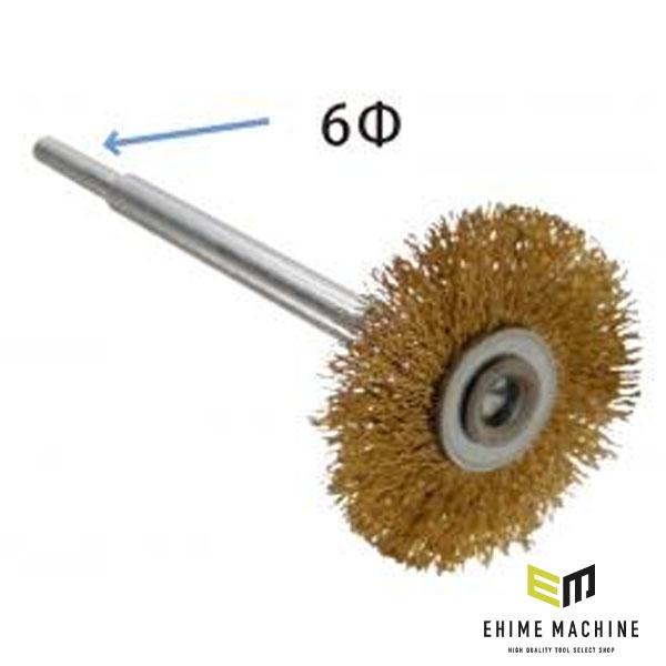 ブレーキキャリパーのピストンシール溝にたまったサビ・汚れを落とす専用ブラシ。コシのある鉄ブラシで効率よく清掃できます。全長約130mm、ブラシ径約50mm（厚み約8mm）のコンパクト設計で扱いやすく、ブレーキメンテやオーバーホール時の仕上げ...