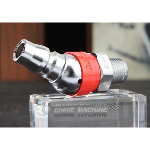 プラグが全方向に約30度スムーズに傾くため、作業時のホースの追従性が高まり、手首の疲労や腕・肩への負担が軽減されます。■型式：JYP-2F■メーカー：KTC■ねじサイズ：1/4■重量：50g■全長：58mm■本体材質：スチール＋樹脂■最高使...