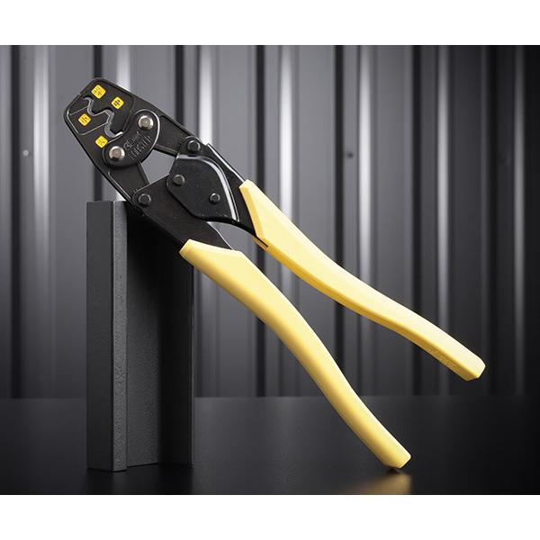 ■特長：電気工事士技能試験必携工具です。（AK17A）電気工事士技能試験推奨工具です。（AK17MA2）成形確認機構内蔵です。JIS C9711適合品です。■用途：E形リングスリーブの圧着に。■仕様：全長(mm)：277圧着端子：E形リング...