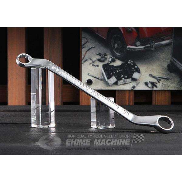 柄部の曲がり角度が45°になっていますので、周辺の障害物を避けて作業ができます。【仕様】対辺寸法(mm)：17×19全長(mm)：280質量：200g材質／仕上：構造用鋼表面処理：メッキ処理メーカー名：TONE（トネ）メーカー品番：M45-...