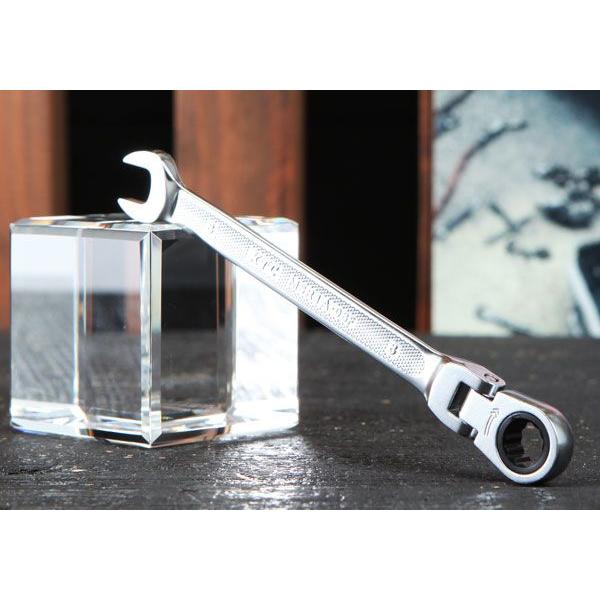 ネコポス発送の場合※お届け日時指定はご利用頂けません※代金引換でのご利用は頂けません※ただし通常品(ネコポス対象外の商品)と買い合わせた場合は、上記の限りではございませんKTCのこだわりを詰め込んだ、NEWラチェットコンビネーションレンチ誕...