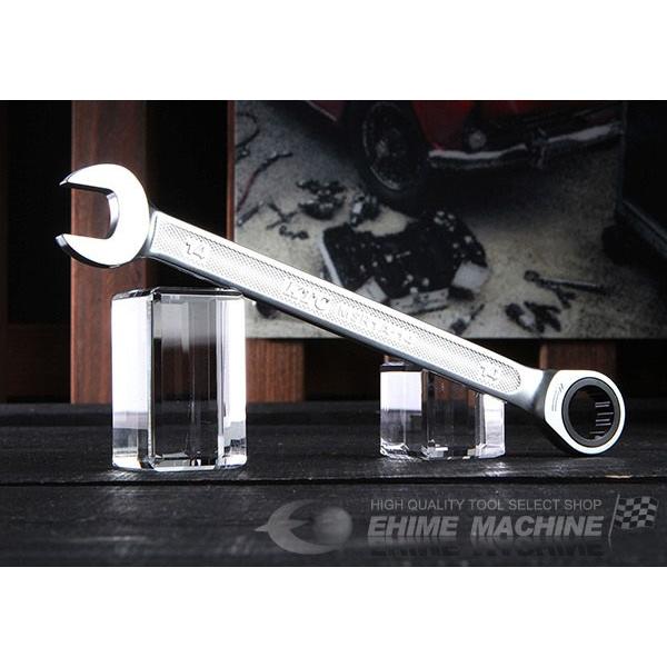 ネコポス発送の場合※お届け日時指定はご利用頂けません※代金引換でのご利用は頂けません※ただし通常品(ネコポス対象外の商品)と買い合わせた場合は、上記の限りではございませんKTCのこだわりを詰め込んだ、NEWラチェットコンビネーションレンチ誕...