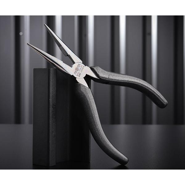 KTCのものずくりの粋を集めた最高傑作！日本製高級ハンドツール「nepros」握りやすく手にやさしい、デザイン性にも優れたソフトグリップを採用したネプロスのラジオペンチ。大きな支点と精密加工技術によりガタ付きが減少し、先端かみ合わせ精度も向...