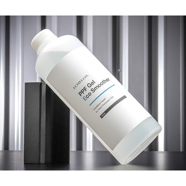 ・「動かす」：適度な粘性のジェル膜で乾きにくく、広面積でも位置決め（ポジショニング）が容易。・「貼る」：粘度最適化でスキージ時の“液抜け”がわかりやすく、施工液の残留を抑制。・「とめる」：水を併用することでフィルムの“際”を確実に固定。【仕...