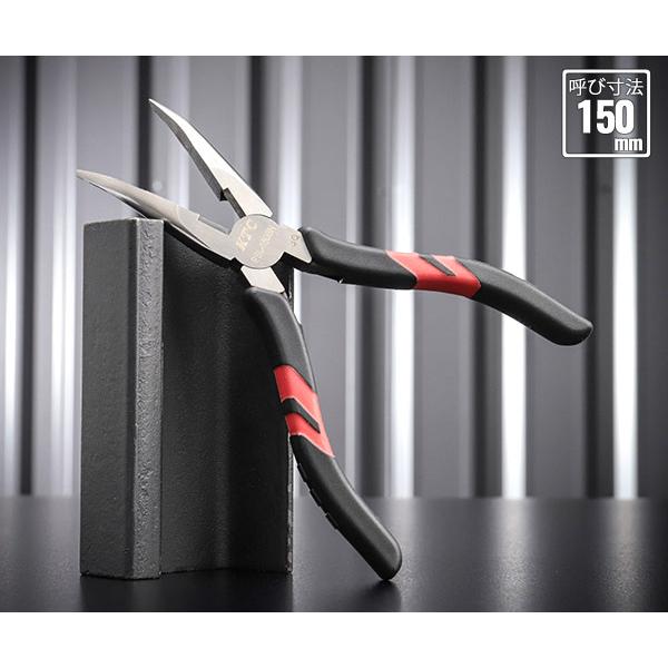 ベントノーズタイプのKTCラジオペンチです。ストレートタイプでは作業しにくい、狭い場所などで活躍します。 デザイン性抜群のグリップは、しっかりした力を加えても手が痛くなりにくく、指をかけやすい形状で、広げるのもラクラク行えます！■型式：PS...