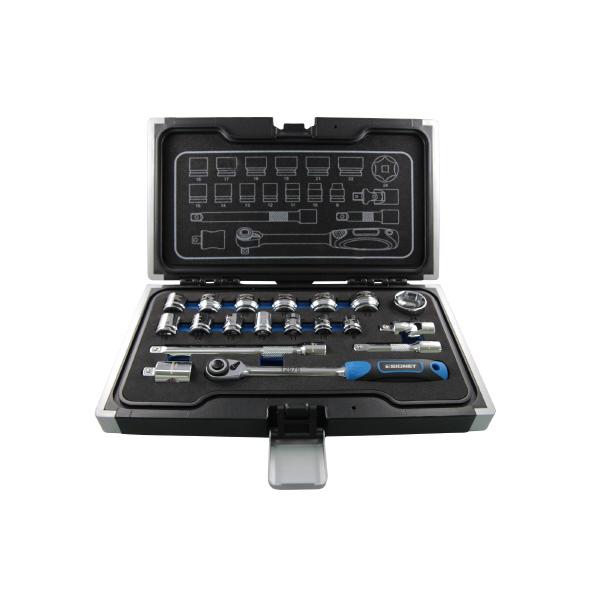 ミラー仕上げのメッキが美しいショートソケット六角タイプショートソケット19PCセット。ソケットの全長はわずか22mm(SIGNET従来品より3〜6.5mm短い)、狭い場所での作業に最適。【仕様】差込角(DR)：3/8ソケット全長(mm)：2...