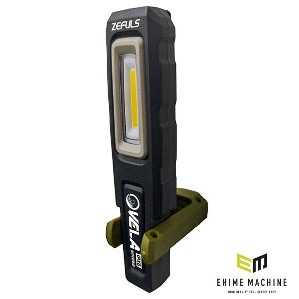 「雨の日も、胸ポケットでも、すぐ使える」機動性重視の現場向けハンディライトです。【特長】・携行性重視の薄型22mm、約96gの軽量設計・IPX6防水で雨天の屋外作業にも対応しやすい・IK07耐衝撃で現場使用に配慮・トップライト50lm＋CO...