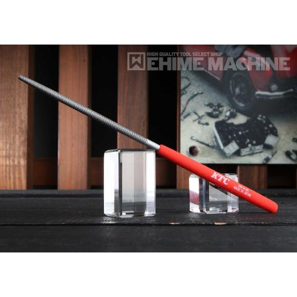 ネコポス発送の場合※お届け日時指定はご利用頂けません※代金引換でのご利用は頂けません※ただし通常品(ネコポス対象外の商品)と買い合わせた場合は、上記の限りではございません滑りにくく力が掛けやすい発泡ディッピンググリップを採用した、金属加工用...