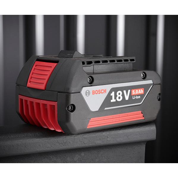 5.0Ah高容量バッテリー新登場！ボッシュプロ用18Vバッテリー工具シリーズ全機種で使用可能1. クールパックテクノロジー・バッテリーのセルは高温になると故障します。ボッシュのクールパックはセルの発熱を効率よく外に放熱し、セルの温度調整をし...