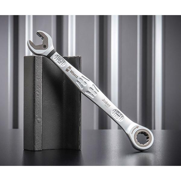 Weraこだわりの高品質コンビネーションギアレンチ レンチでできること全てを兼ね備えた、ホンモノの新世代メガネラチェットスパナ「Joker」 注目ポイントは、スパナ部がストレート形状&amp;ボルト・ナット保持プレート！ ギアレンチに付属し...