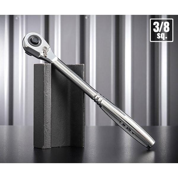 超小型へッドラチェットハンドル。【仕様】差込角(DR)：3/8ギア数：72全長(L；mm)：200ヘッド部+差込部厚み(A；mm)：26.5ヘッド幅(B；mm)：26.5ヘッド厚み(C；mm)：13メーカー名：SIGNET（シグネット）メー...