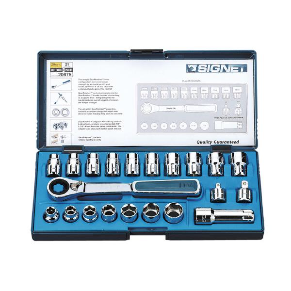 [ボルテックスソケット]ボルテックスラチェット専用ソケットで、面接触タイプ。一般のソケットと同様の強度を保ちながら、ギリギリまで肉厚を削ぎ落としている。貫通式なので長いボルトの先にあるナット等も容易に回すことが可能。[ボルテックスアダプター...