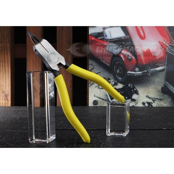 本体のカシメ部はガタつきが少なく、開閉はバネ付きで使いやすいスナップリングプライヤーです。クローの交換が可能です。(交換可能クローセット：SPC110,SPC110L,SPC0110,SPC0110L,SPC210,SPC0210,SPC3...