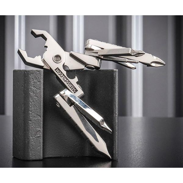 折畳みマルチツール 19-IN-1 ステンレス製  硬質ステンレス製で、19個のマルチ機能を備えています コンパクトで、キーチェーンとして簡単に持ち運び、使用できます  ・六角ボルトレンチ×2(1/4、7/16） ・ドライバー×6(+0+1...