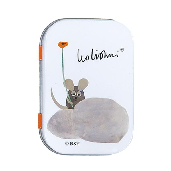 グラフィックデザイナーとしても活躍したレオ・レオニの作品が缶入りステッカーになりました。『スイミー 小さなかしこいさかなのはなし』『フレデリック』『じぶんだけの いろ』『あおくんときいろちゃん』『アレクサンダとぜんまいねずみ』『マシューのゆ...