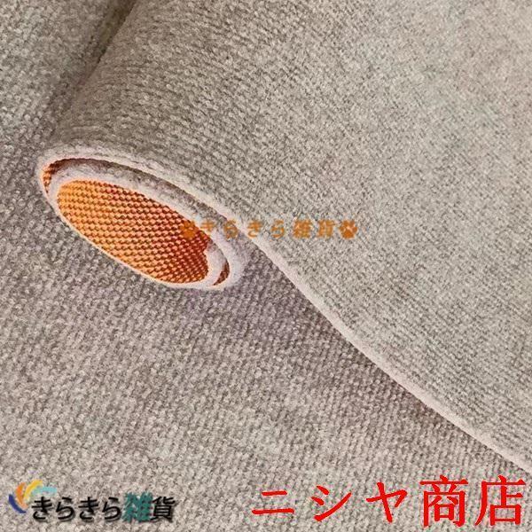 ール、寝室、バスルーム、ダイニングルーム、廊下などで最適しています。表面はカラッとした肌触りで、吸湿性?吸汗性を持つ素材を採用しており、夏も冬も快適な使い心地です。さらに、耐熱性もあるので床暖房の上に敷いてもOK。size: 40*60cm...